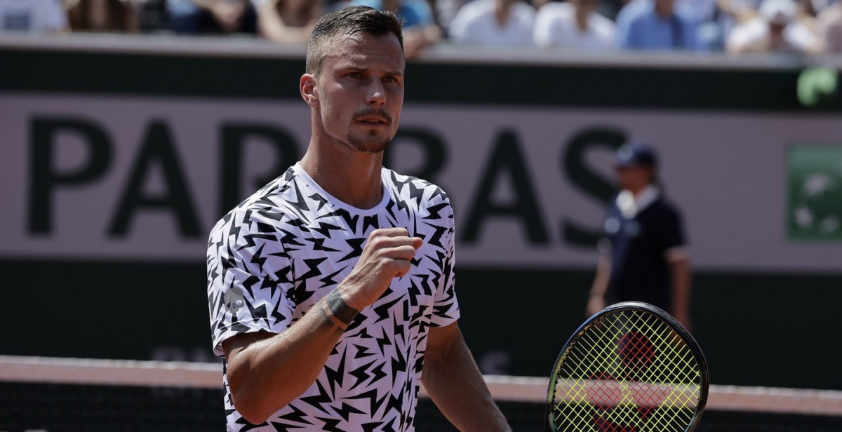 Fucsovics Márton nyolcaddöntőbe jutott a stuttgarti tenisztornán